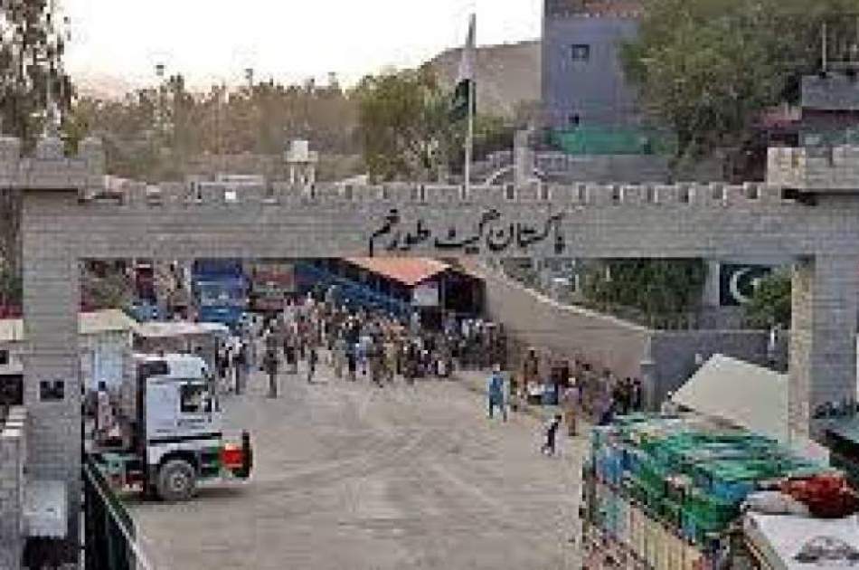 Border officials: Torkham border remains closed for third consecutive ...
