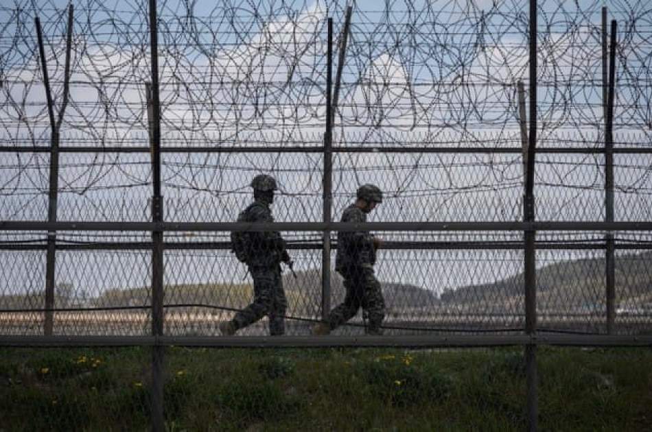Tensions on the border between the two Koreas; North Korean soldiers ...